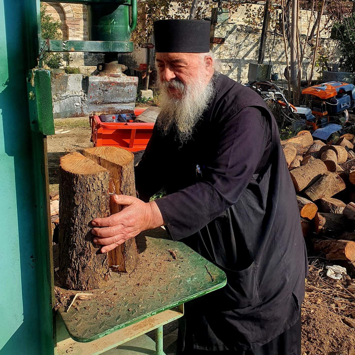 ΦΙΛΟΙ ΕΣΦΙΓΜΕΝΟΥ